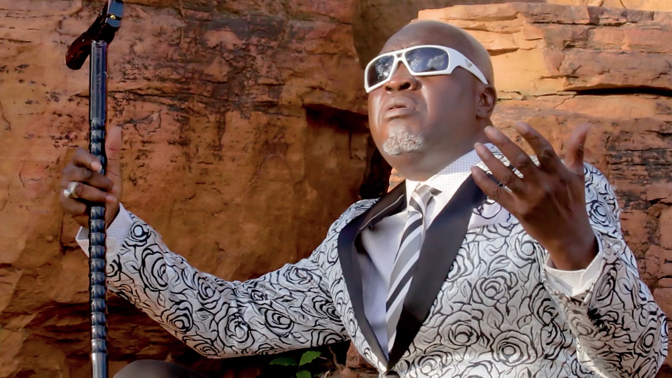 DJ SOLO GLISSEMENT – FIFI TOUNKARA (CLIP) – BAMADA-CITY